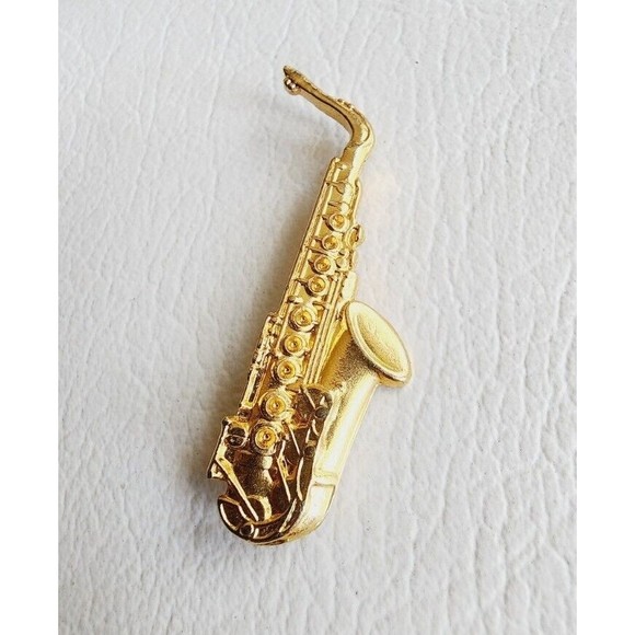 Unbranded | Jewelry | Vintage Large Saxophone Gold Tone Brooch Pin ...